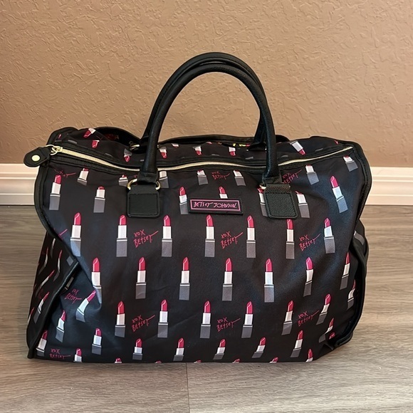 Betsey Johnson | Bags | Betsey Johnson Lipstick Weekender Carry On Bag ...